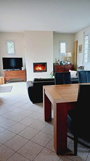 Maison à vendre - Noyon, Est - 8 pièces - 6 chambres