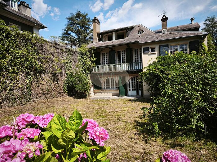 Maison 10 pièces à vendre - Bagnères-de-Luchon