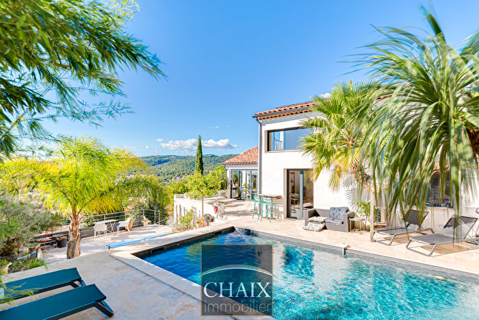 Maison à vendre - La Ciotat - 8 pièces - 5 chambres