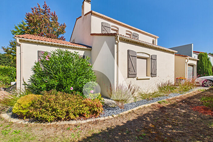 Maison 6 pièces à La Roche-sur-Yon, Le Bourg sous la Roche, à vendre