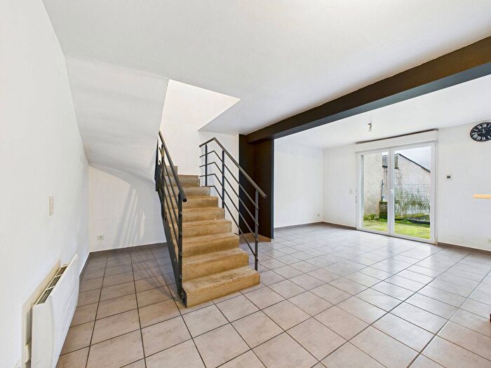 Appartement à louer - Longeville-lès-Saint-Avold - 3 pièces - 2 chambres