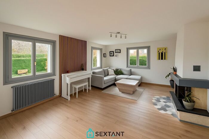 Maison à vendre - Ségny - 5 pièces - 3 chambres