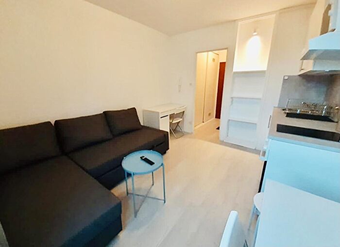 Talence, Saint-Genès, La Médoquine, Haut-Brion : Appartement 1 pièce à louer