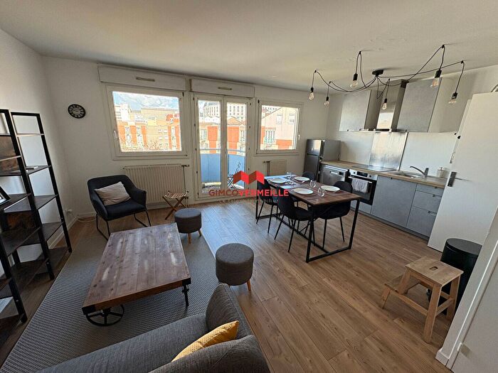 Appartement à louer - Saint Quentin, Montigny-le-Bretonneux - 2 pièces - 1 chambre