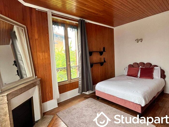 Rive de Seine Sud Est, Melun - Maison 1 pièce à louer