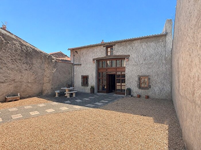 Maison 10 pièces à Aubière, à vendre