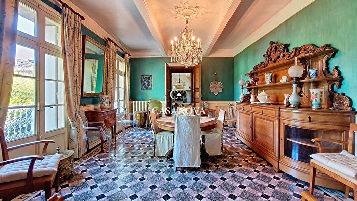 Maison 12 pièces à vendre à Pézenas