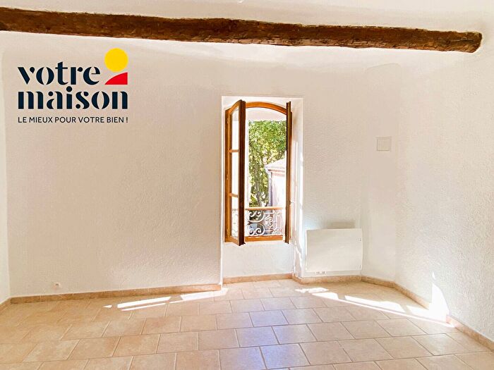 Maison à louer - Jouques - 4 pièces - 2 chambres