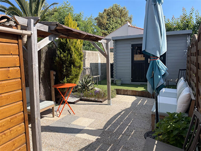 Maison à vendre - Noirmoutier-en-lîle, Centre-ville, Cinq Chemins - 4 pièces - 2 chambres