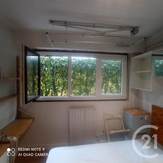 Appartement 1 pièce à louer - Noisy-le-Roi