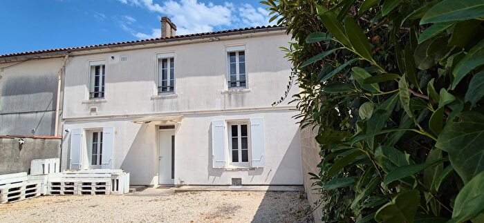 Maison 5 pièces à Angoulême, Victor Hugo, à vendre
