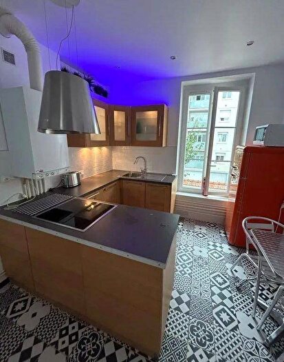 Appartement à louer - Reims - 2 pièces - 1 chambre