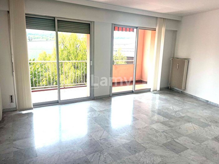 Val du Solvan, Lons-le-Saunier - Appartement 3 pièces à louer