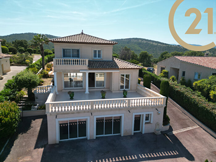 Fréjus : Maison 7 pièces à vendre
