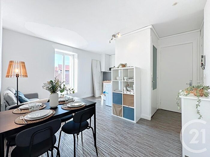 Appartement à louer - Saint-Étienne, Couriot, Tarentaise, Beaubrun - 2 pièces - 1 chambre