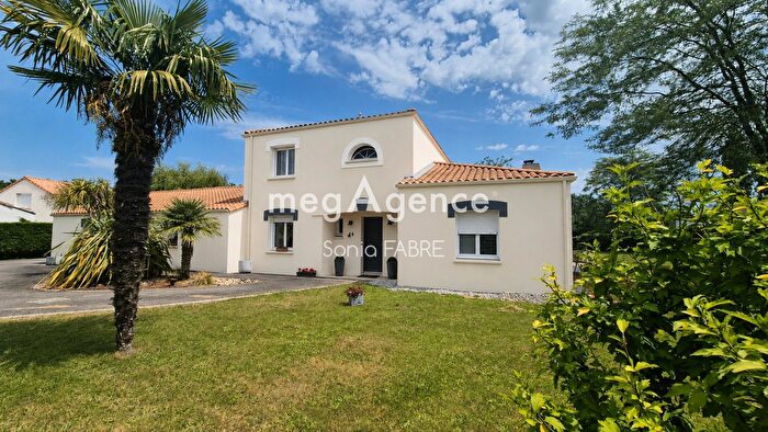 Maison 7 pièces à vendre à Bouaye