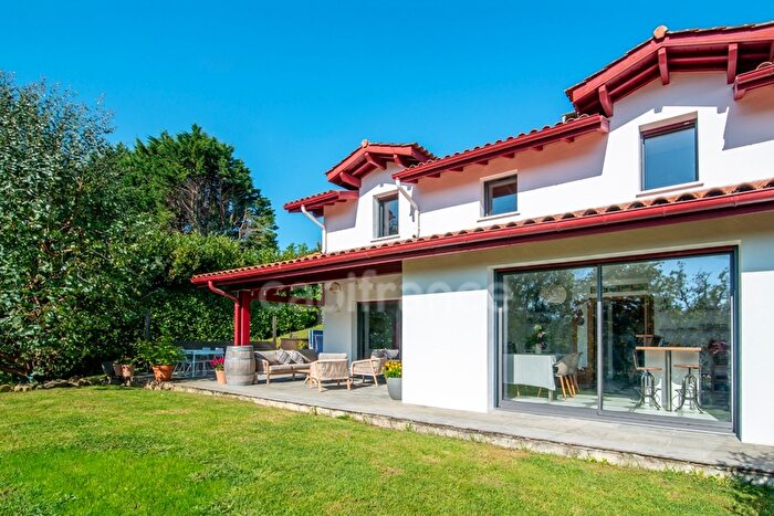 Maison à vendre - Ascain - 7 pièces - 5 chambres