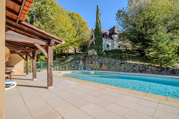 Maison à vendre - Archignac - 9 pièces - 6 chambres