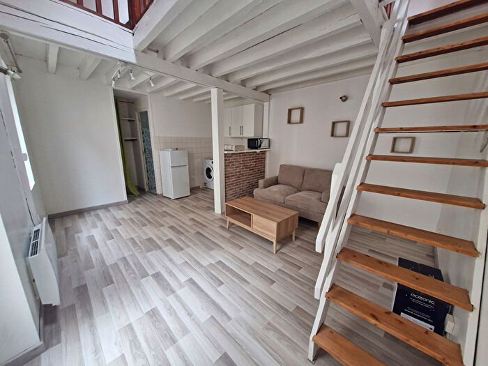 Appartement à louer - Auxerre, Centre-ville - 2 pièces - 1 chambre