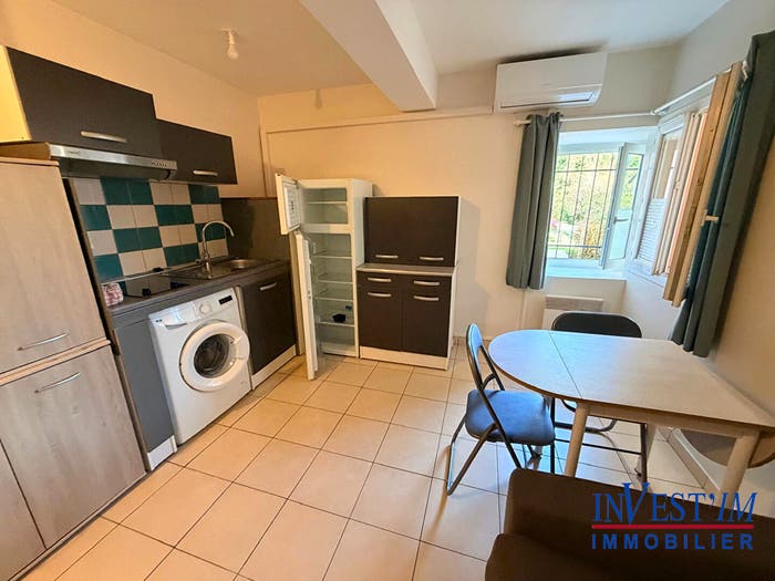Appartement 1 pièce à Pierre-Bénite, à vendre