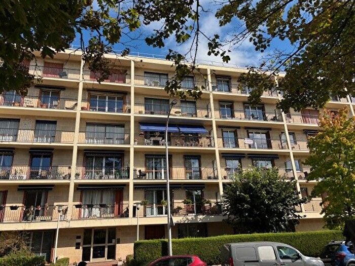 Appartement à vendre - Eaubonne - 3 pièces - 2 chambres