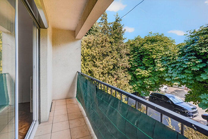 Châtenay-Malabry, Butte Rouge : Appartement 3 pièces à vendre