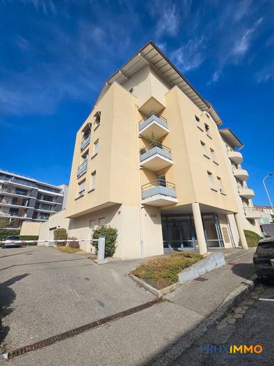 Appartement 3 pièces à louer à Centre Ville Ouest, Voiron
