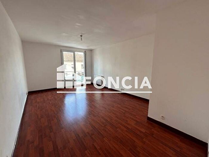 Appartement à louer - Centre Est, Lieusaint - 2 pièces - 1 chambre