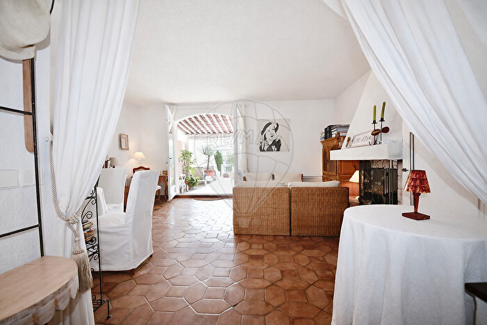 Maison à vendre - Grimaud - 4 pièces - 3 chambres