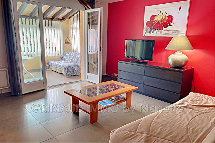 Appartement 1 pièce à Cavalaire-sur-Mer, Centre-ville, à vendre