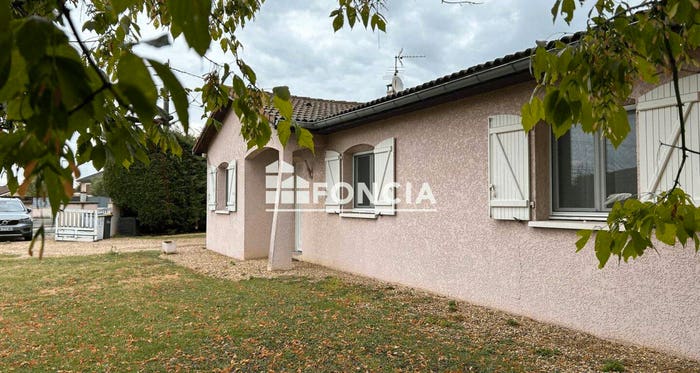 Massieux : Maison 5 pièces à louer