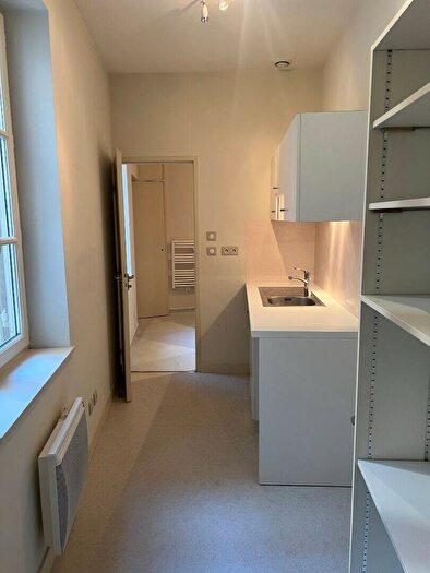 Appartement à louer - Le Centre-Gare, Roanne - 1 pièce