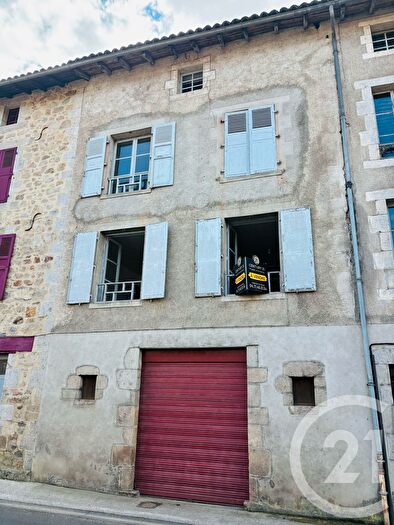 Appartement à vendre - Laroquebrou - 2 pièces - 1 chambre