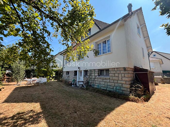 Maison 8 pièces à vendre à Viry-Châtillon, Centre-ville
