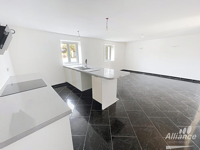 Maison à vendre - Vandoncourt - 5 pièces - 3 chambres