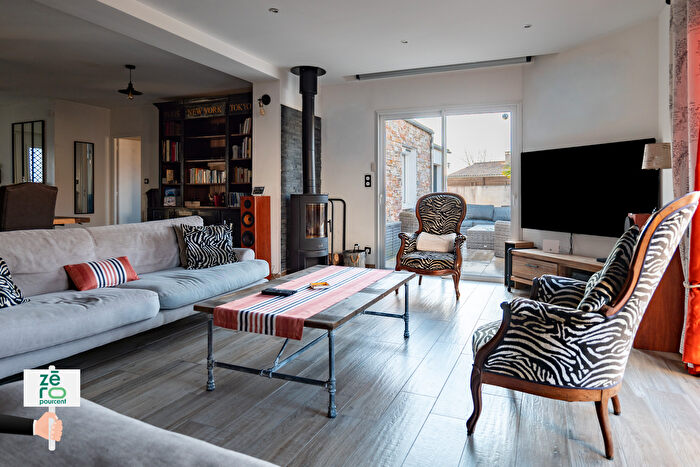 Maison à vendre - Luçon - 8 pièces - 6 chambres