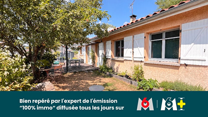 Maison 5 pièces à vendre à Villechenève