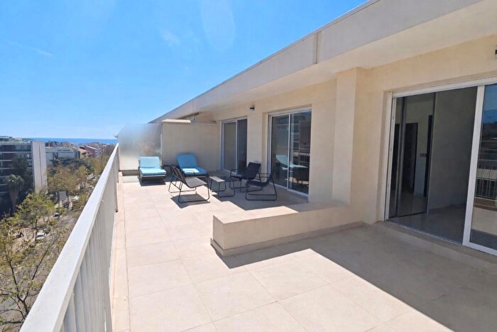 Appartement à vendre - Cannes, Carnot - 3 pièces - 2 chambres