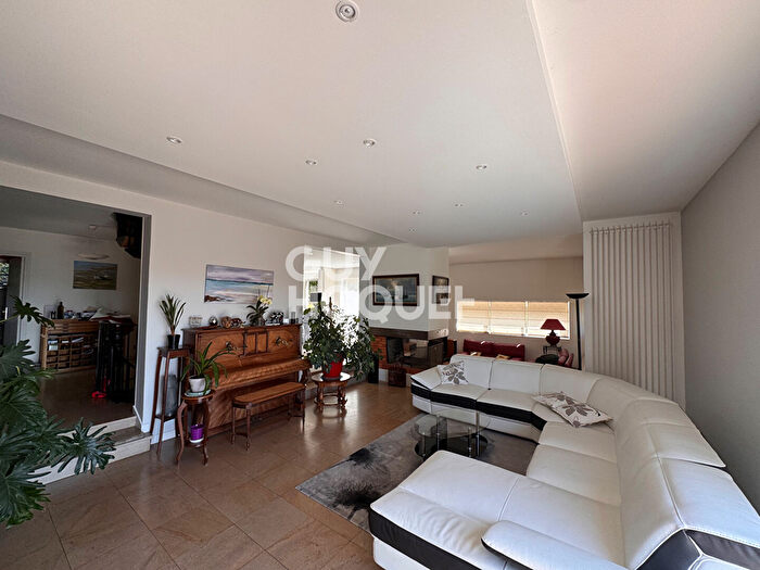 Maison à vendre - Le Creusot, Nord Est - 8 pièces - 5 chambres