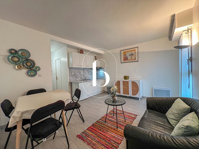 Appartement à vendre - Uzès - 1 pièce - 1 chambre