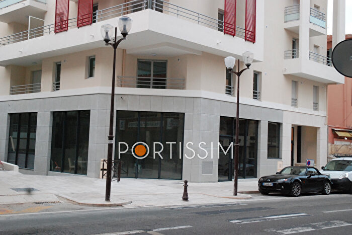 Saint-Laurent-du-Var : Appartement 3 pièces à louer