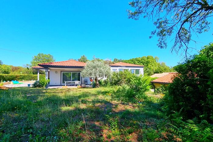 Maisons à vendre et appartements à louer - 1