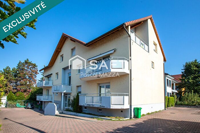 Appartement à vendre - Huningue - 6 pièces - 4 chambres