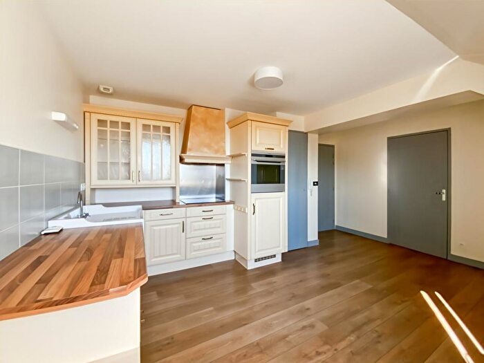 Appartement à vendre - Sedan, Centre-ville - 2 pièces - 1 chambre