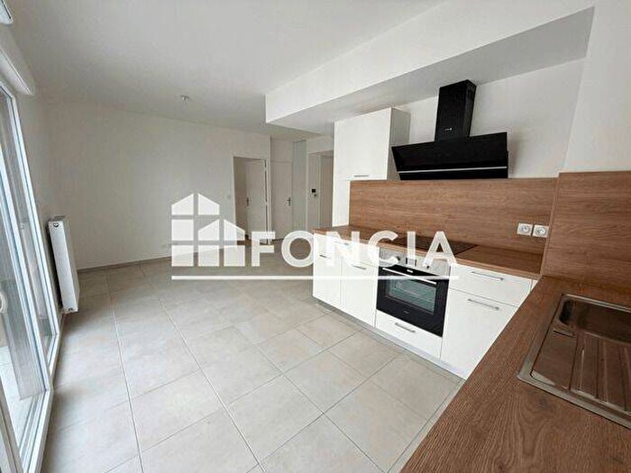 Centre Ville Est, Thonon-les-Bains : Appartement 2 pièces à louer