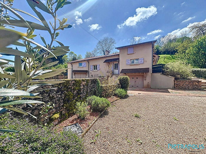 Pierreclos - Maison 7 pièces à vendre