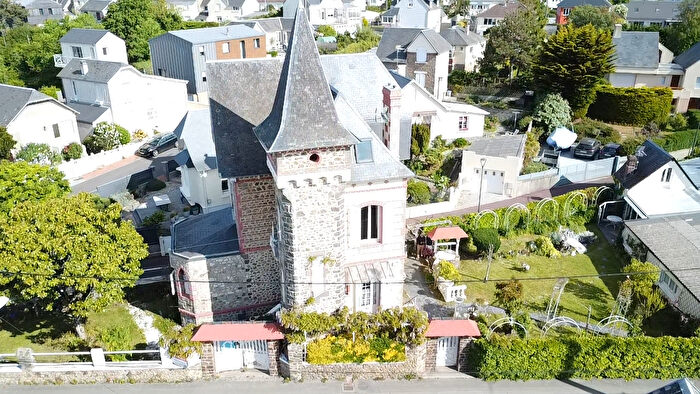 Maison 6 pièces à vendre à Donville-les-Bains