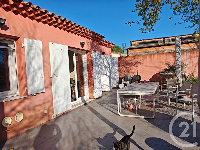 Maison à louer - Pourrières - 4 pièces - 3 chambres