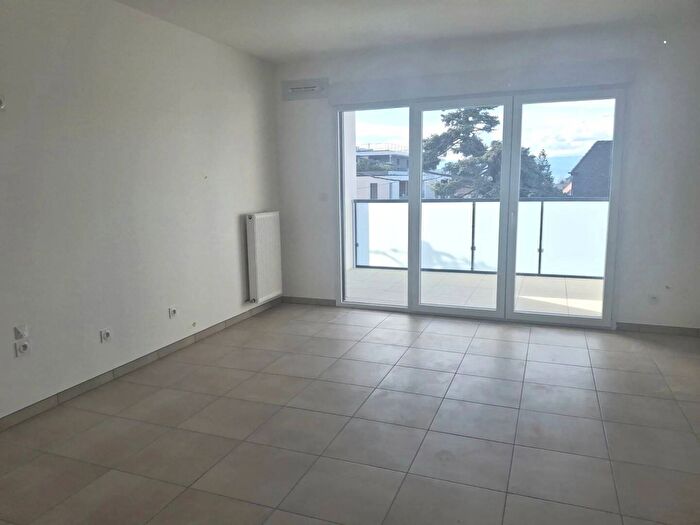 Appartement à louer - Centre Ville Est, Thonon-les-Bains - 2 pièces - 1 chambre