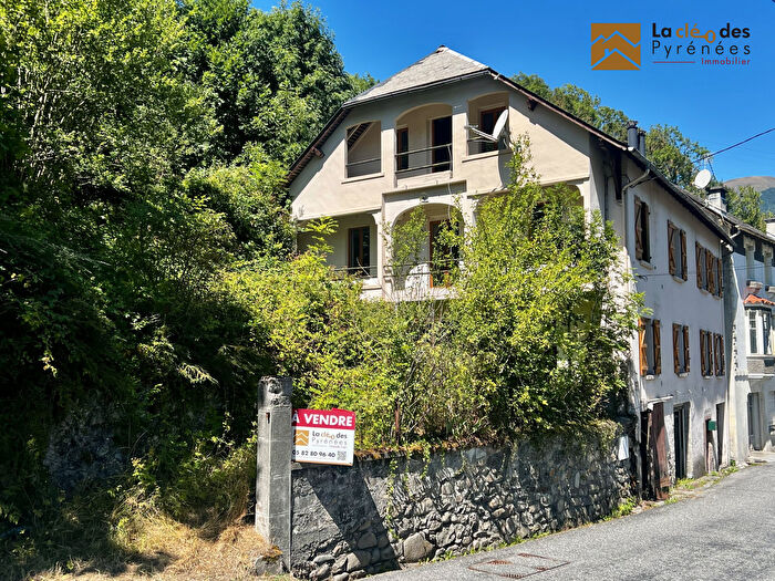 Arreau - Maison 10 pièces à vendre